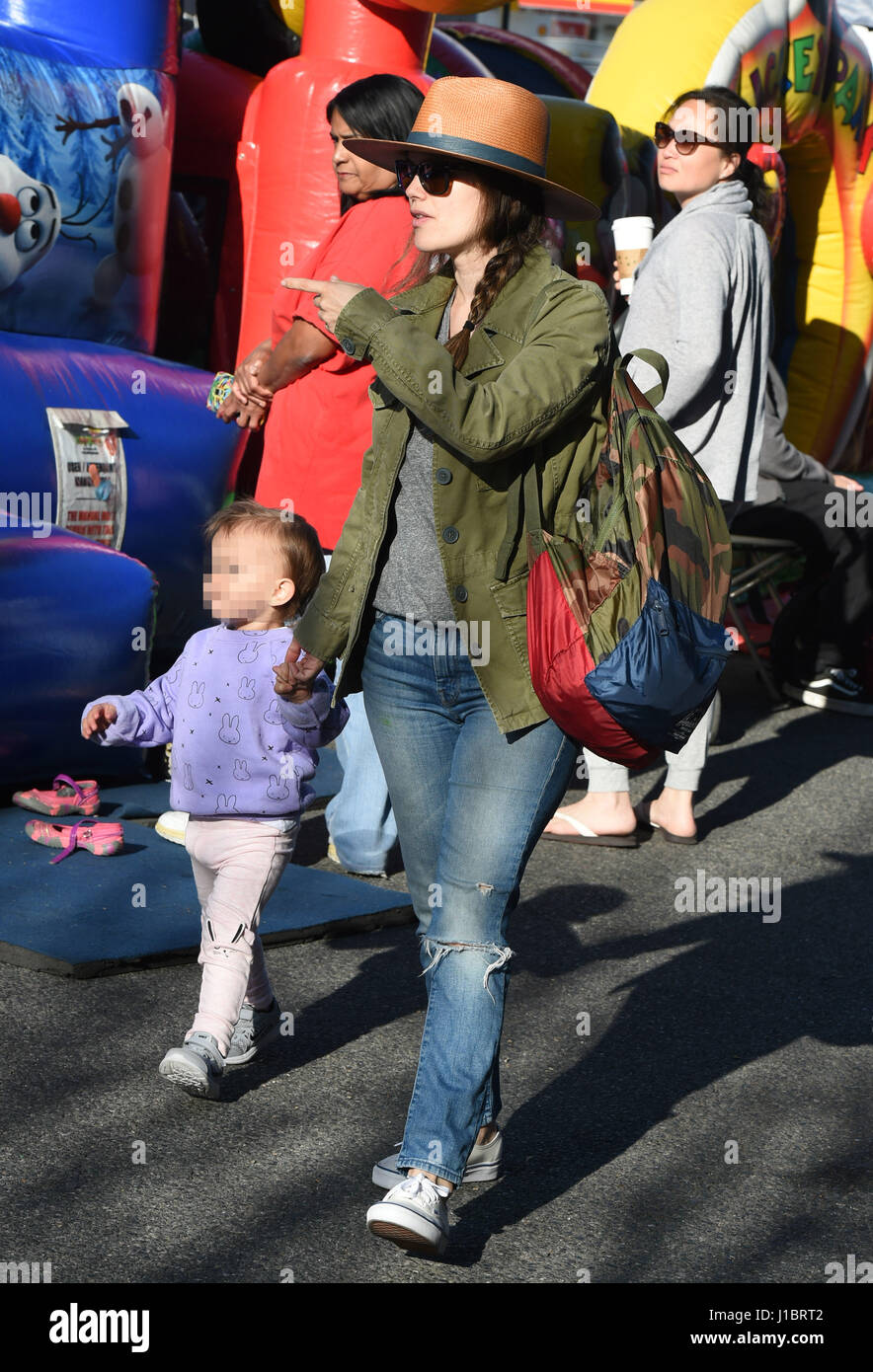 Rachel Bilson and her daughter, Briar Rose Christensen, visiting a ...