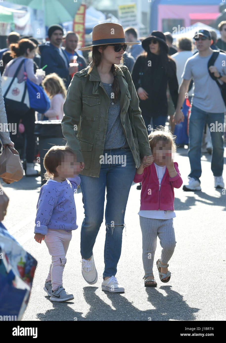 Rachel Bilson and her daughter, Briar Rose Christensen (left), visiting ...