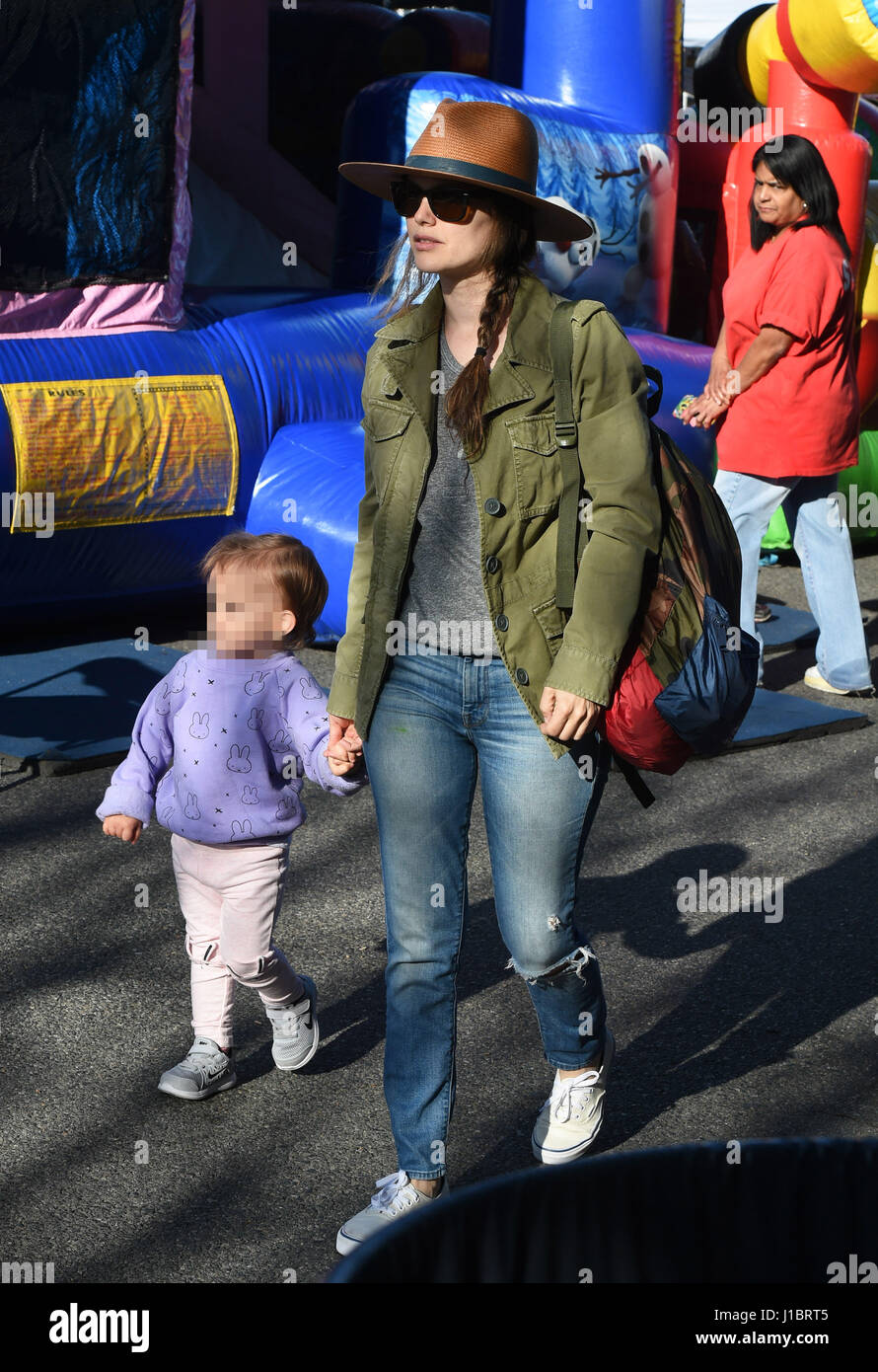 Rachel Bilson and her daughter, Briar Rose Christensen, visiting a ...
