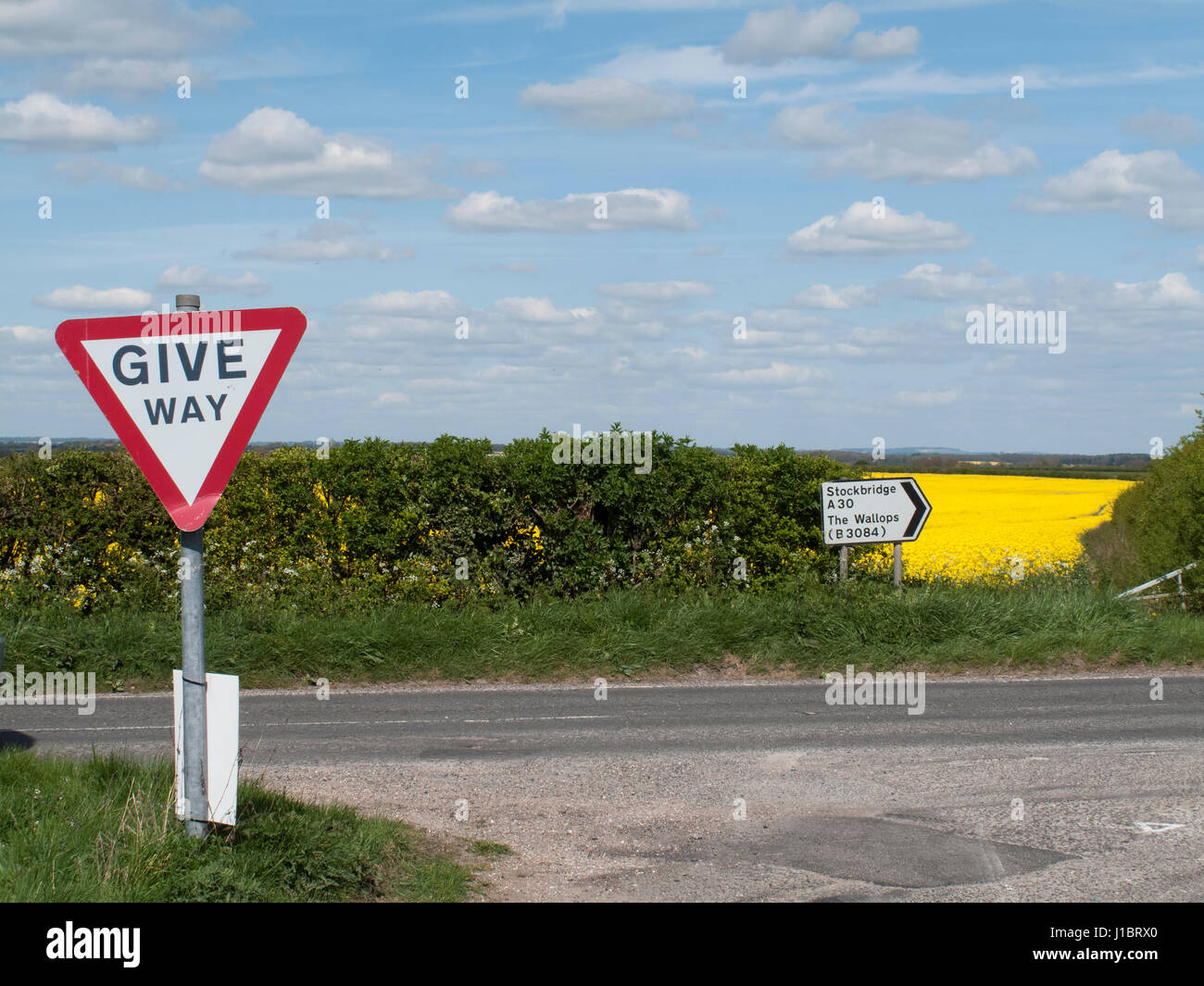 T junction rural road hi-res stock photography and images - Alamy