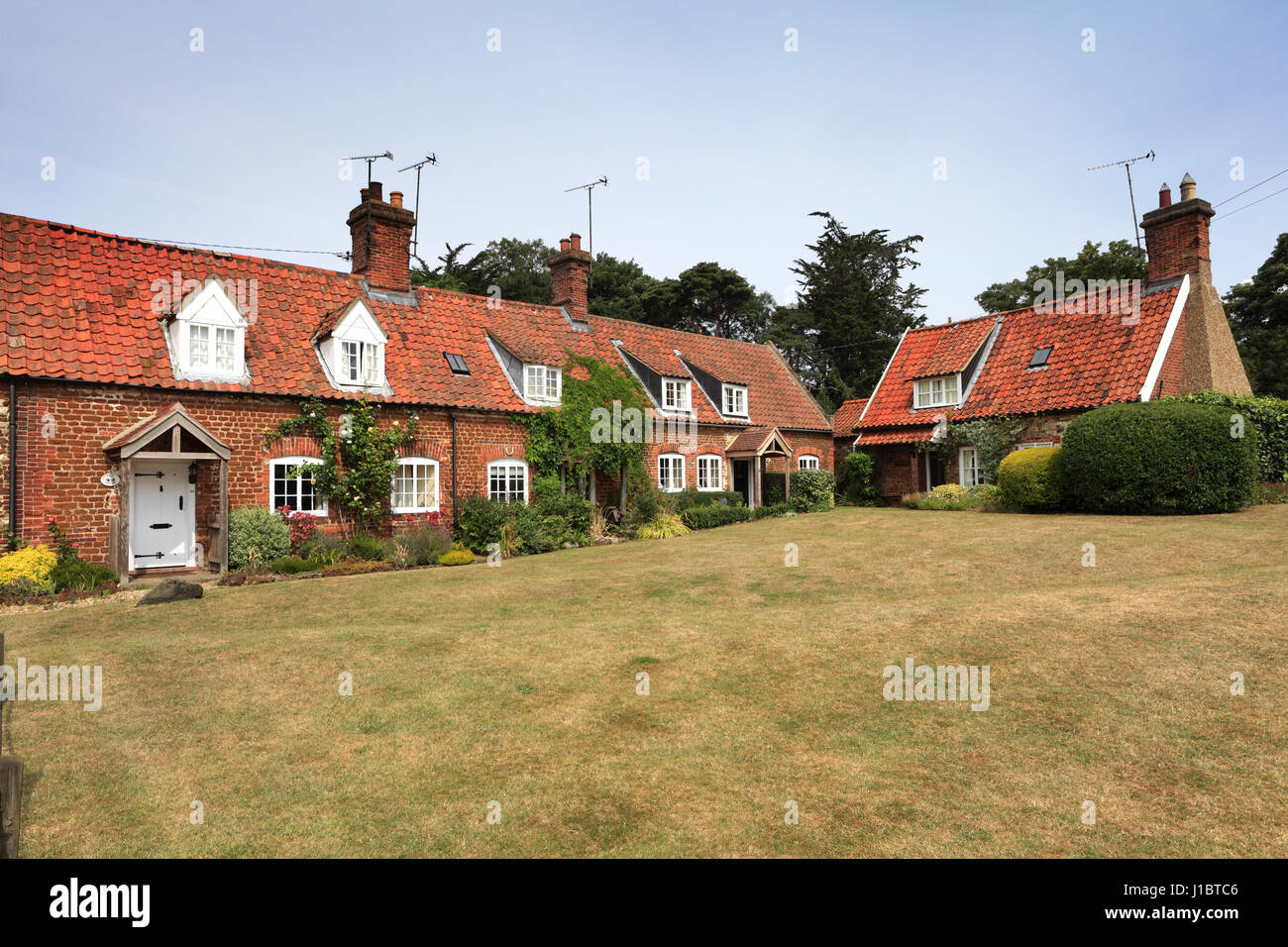 Heacham almshouses hi-res stock photography and images - Alamy