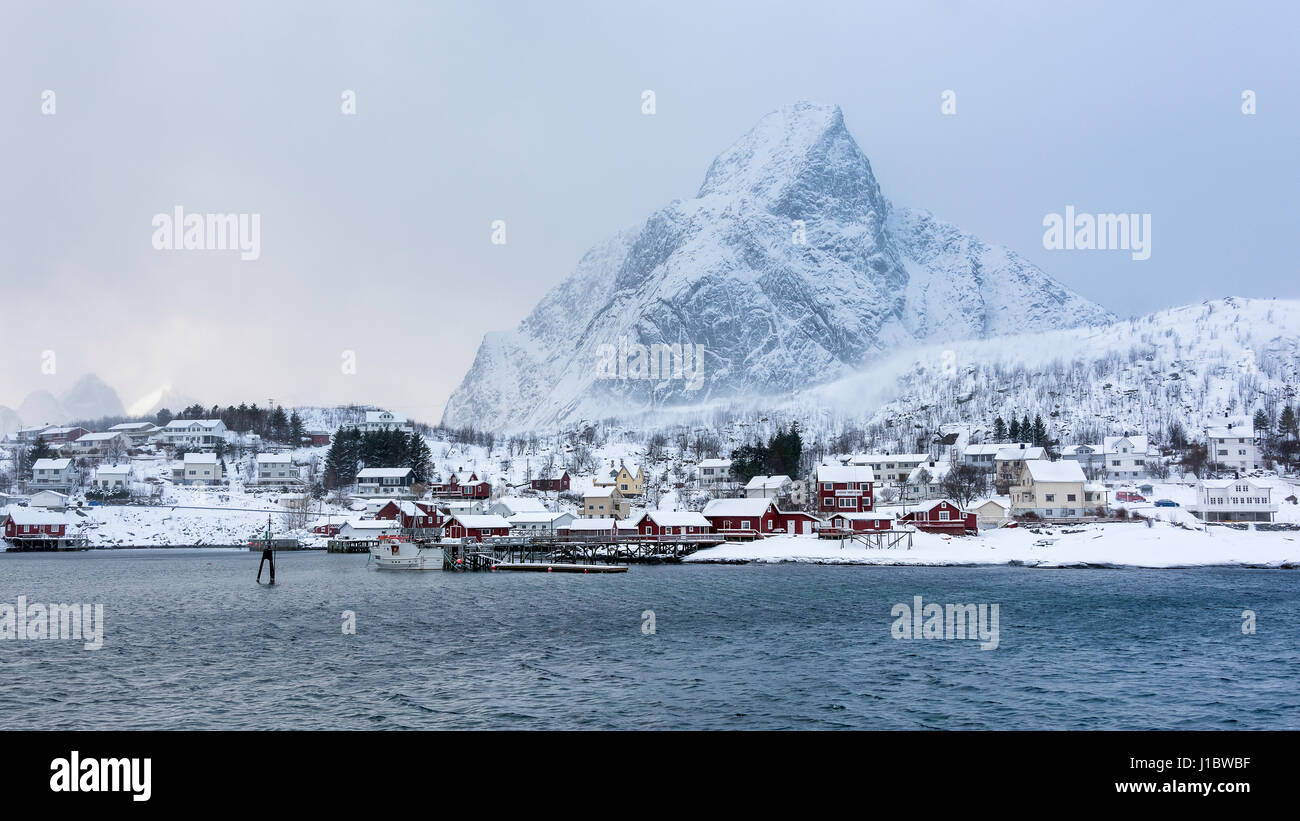 The town of Reine on Moskenesoya, Lofoten Islands, Norway Stock Photo ...