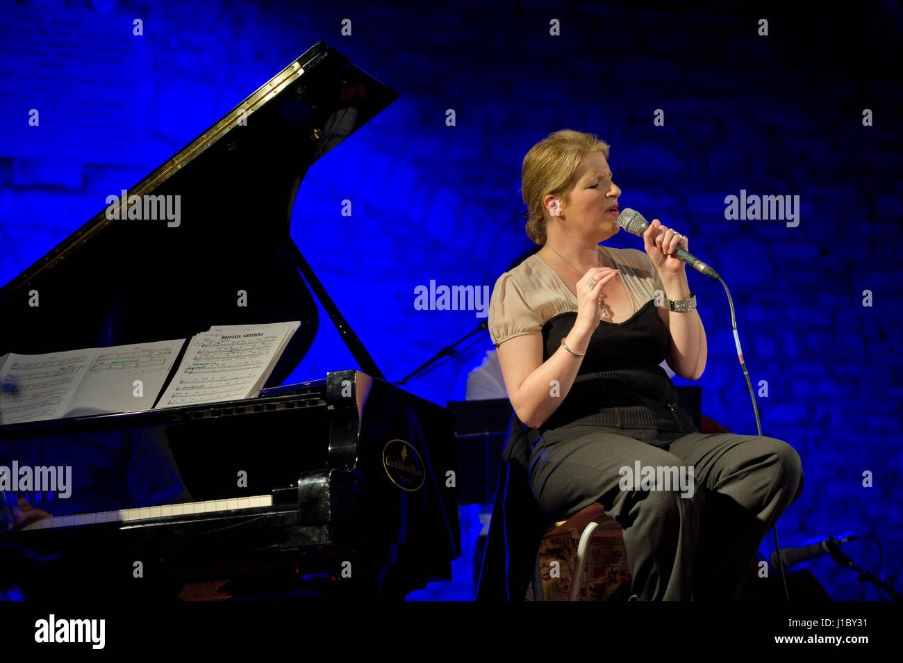 Brecon Jazz Festival. Clare Teal. 12/8/11 Stock Photo - Alamy