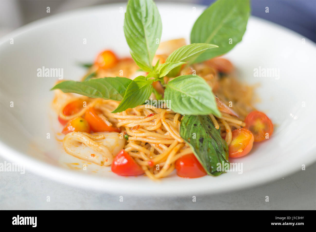 spaghetti spicy seafood Stock Photo - Alamy