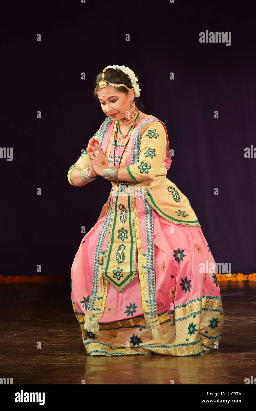 Sattriya dance hi-res stock photography and images - Alamy