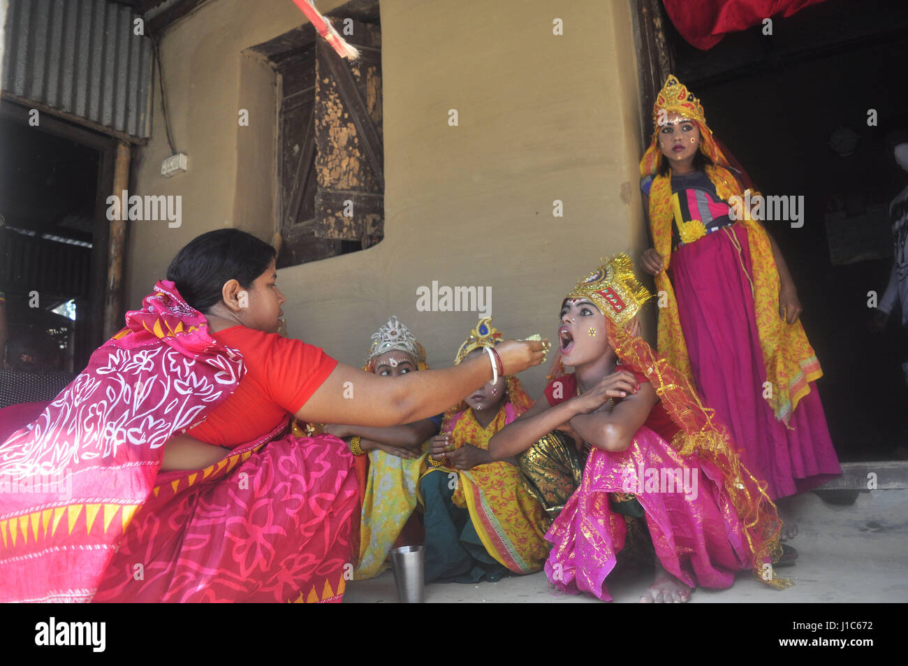'Shiber Gajan', a traditional festival of the Hindu community - 13/04 ...