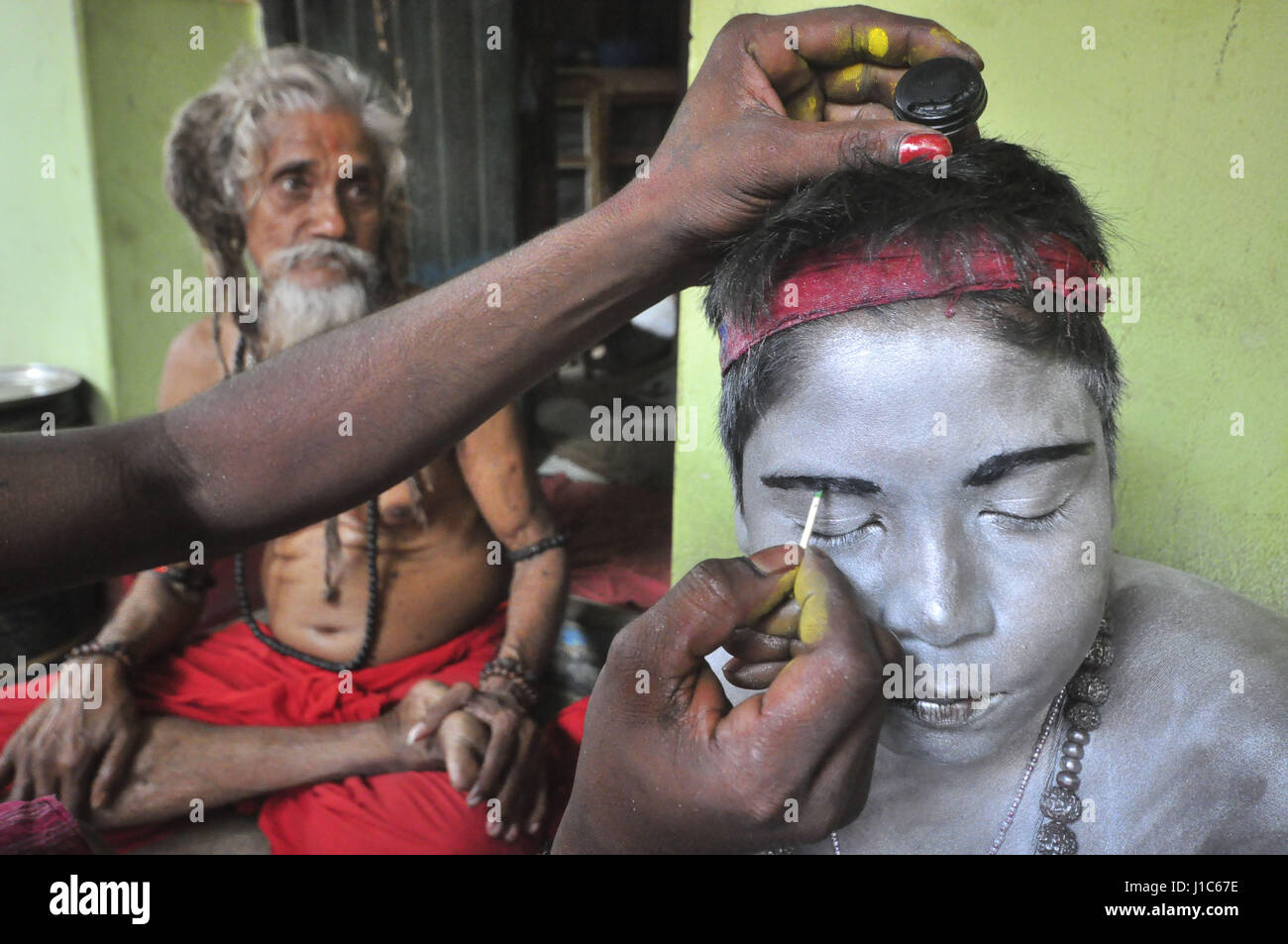 'Shiber Gajan', a traditional festival of the Hindu community - 06/04 ...