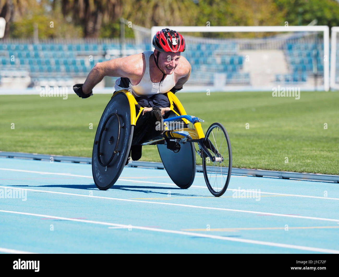 Wheelchair racing hi-res stock photography and images - Alamy