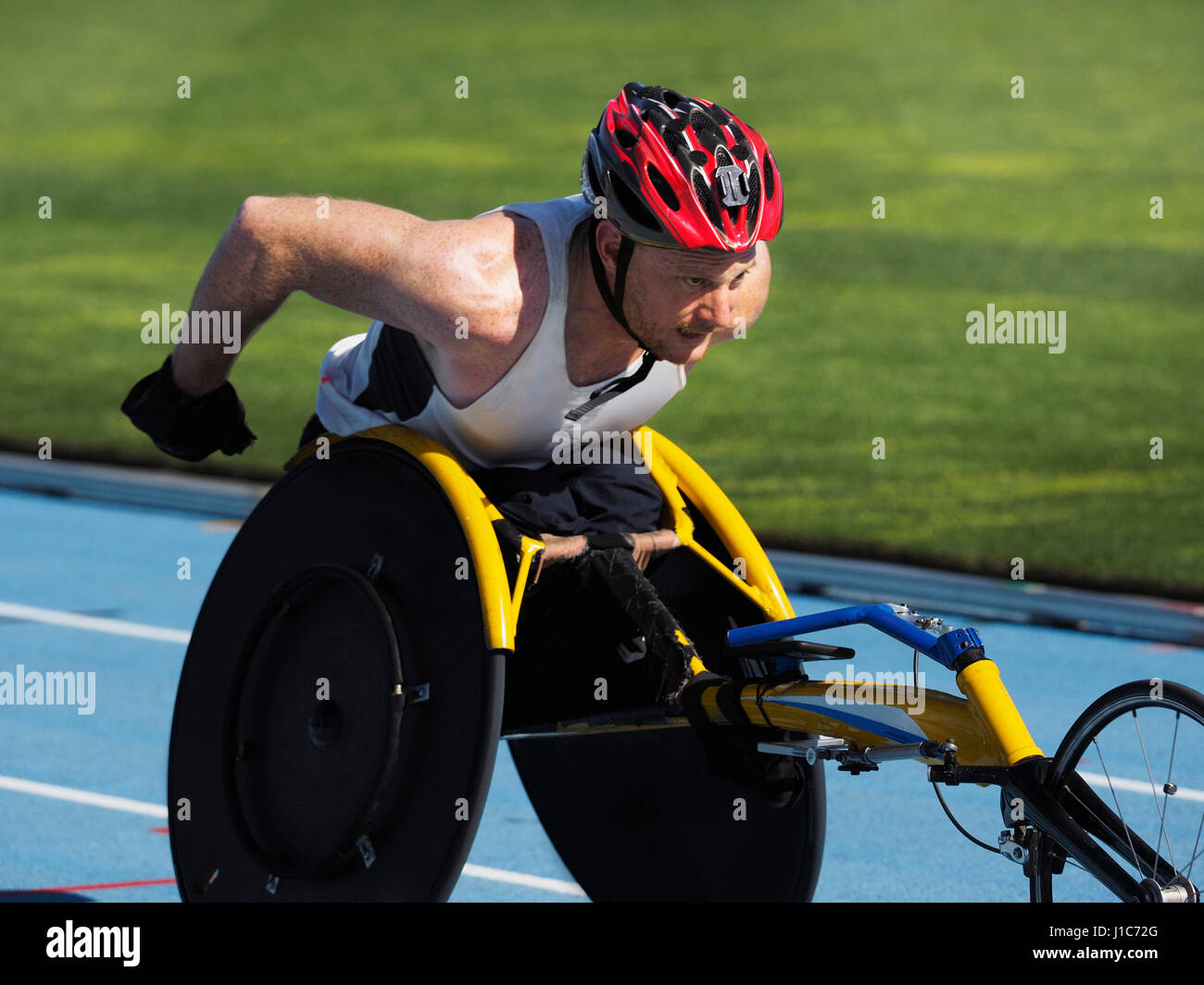 Wheelchair track and field hi-res stock photography and images - Alamy