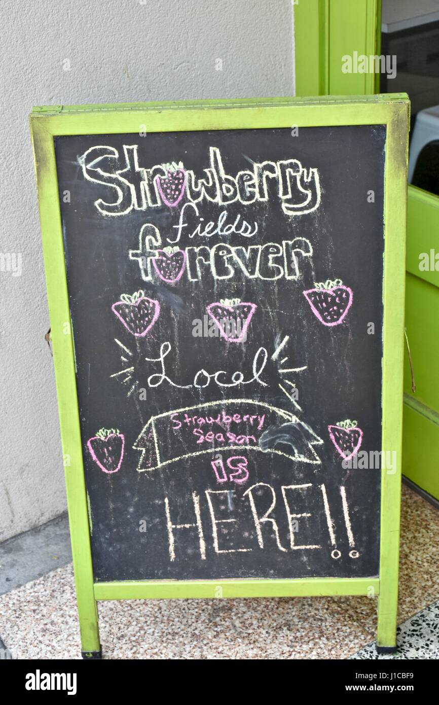 Eat locally sign hi-res stock photography and images - Alamy