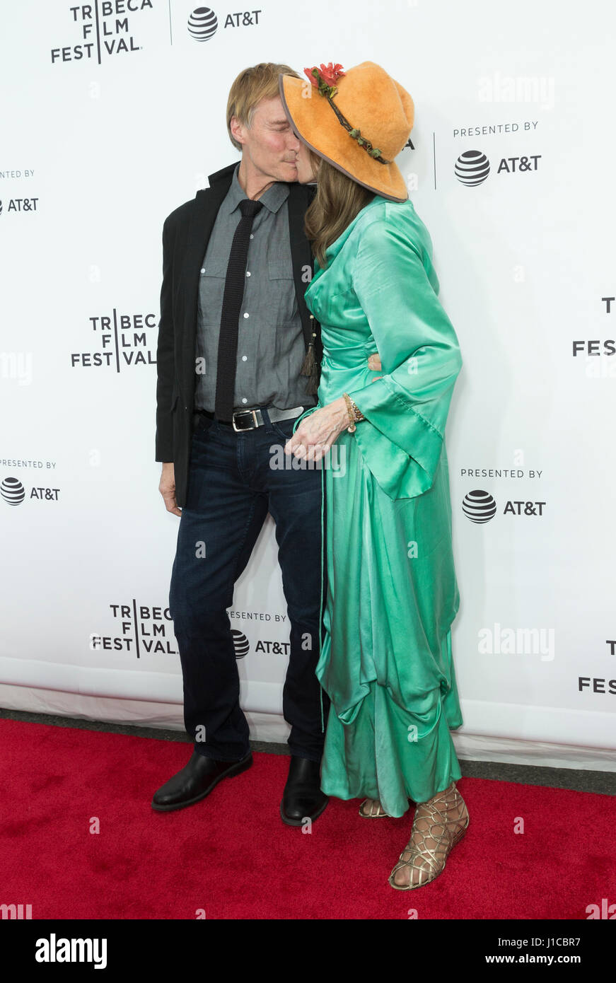 Carly simon and clive davis hi-res stock photography and images - Alamy