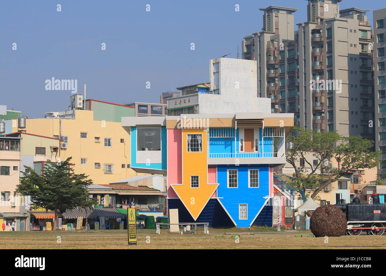 The pier 2 art centre hi-res stock photography and images - Alamy