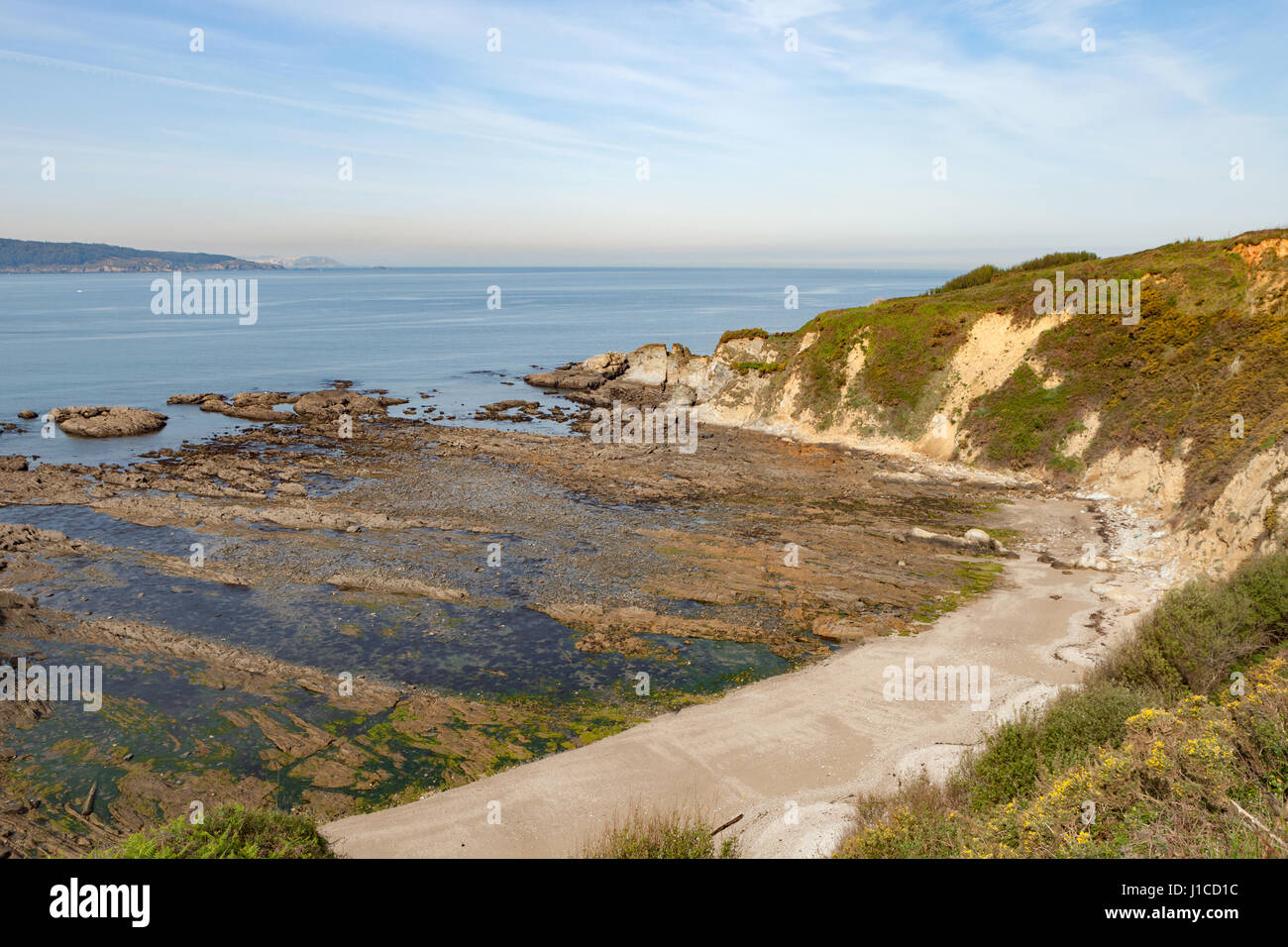 Low tide on a northwestern beach in Spain Stock Photo - Alamy