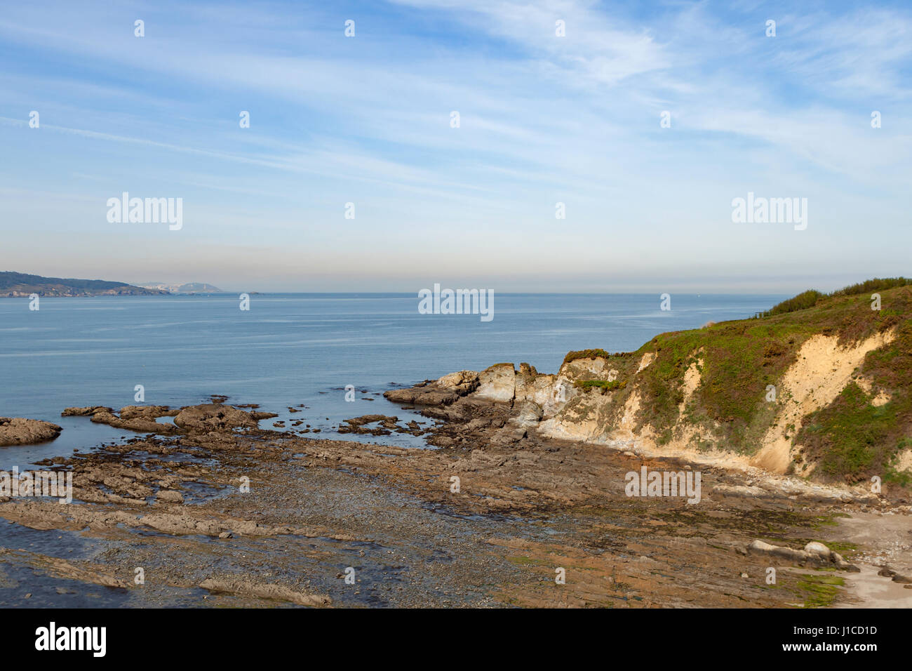 Low tide on a northwestern beach in Spain Stock Photo - Alamy