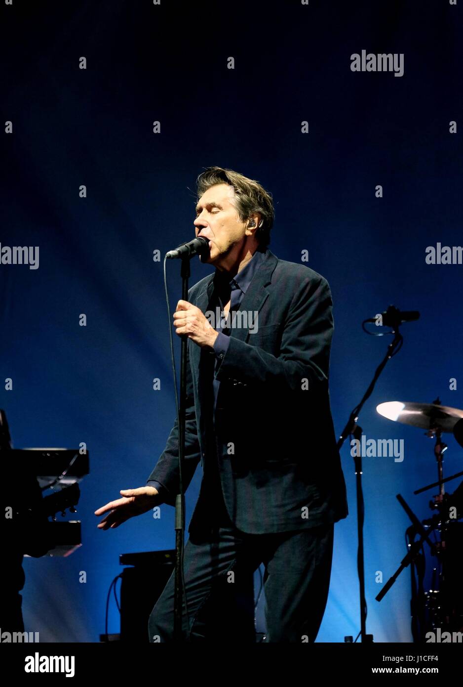 Roxy music lead singer bryan ferry hi-res stock photography and images ...