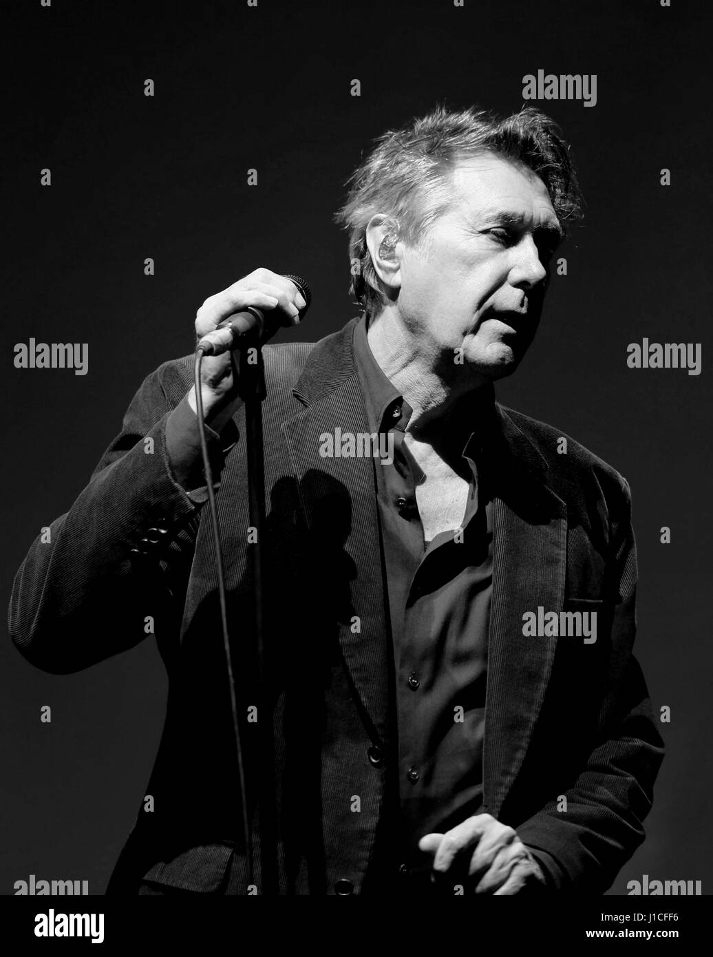 Bryan Ferry Black and White Stock Photos & Images - Alamy