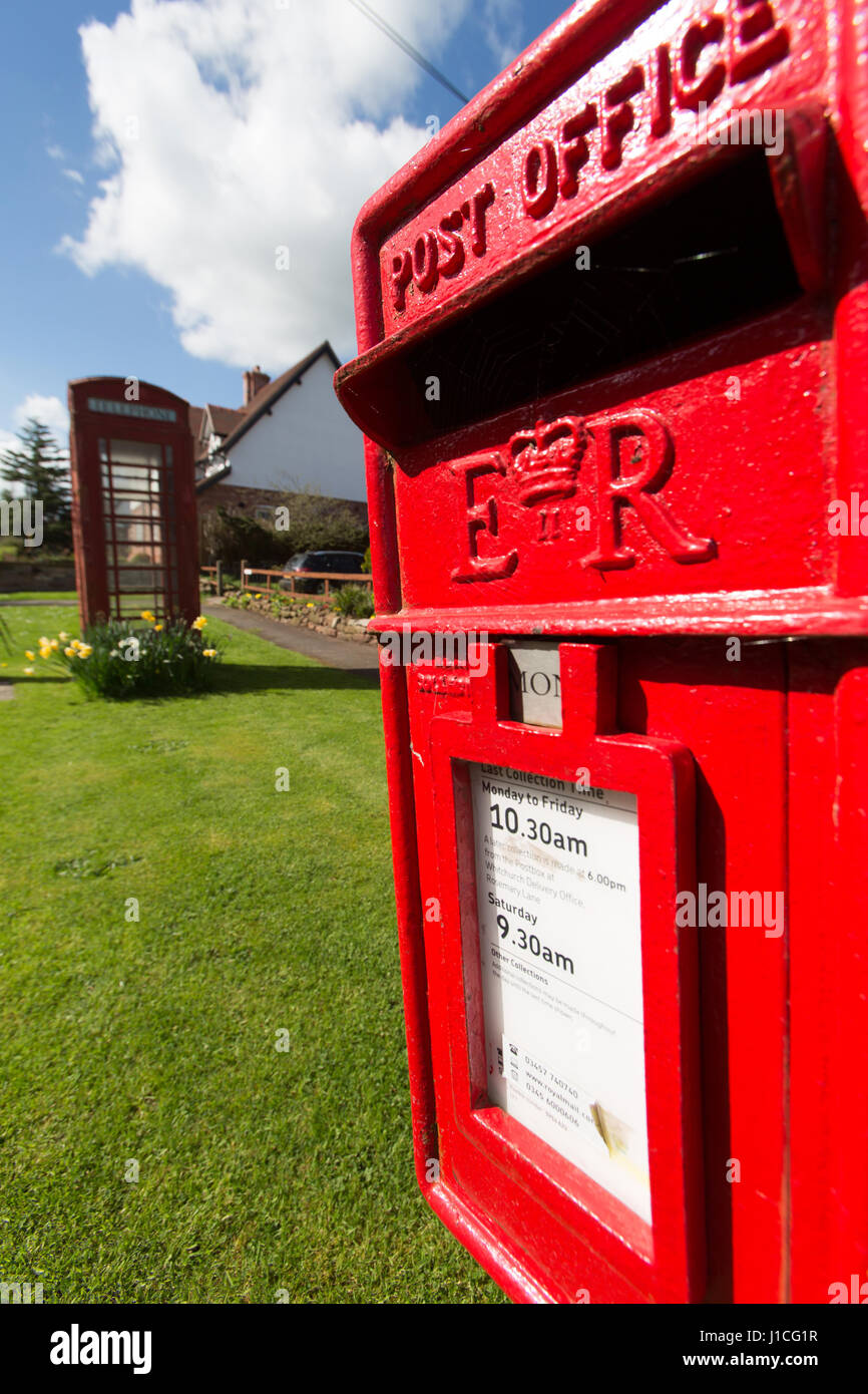 Village of Barton, England. Spring view of the picturesque Cheshire ...