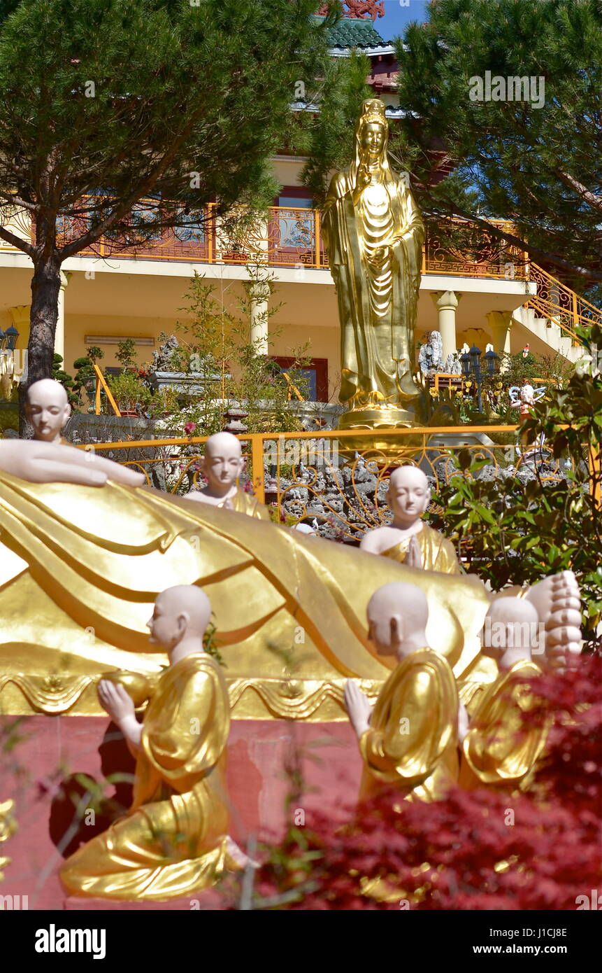 The Tien Minh Pagoda: an insolit buddhist sanctuary in the capitale of ...