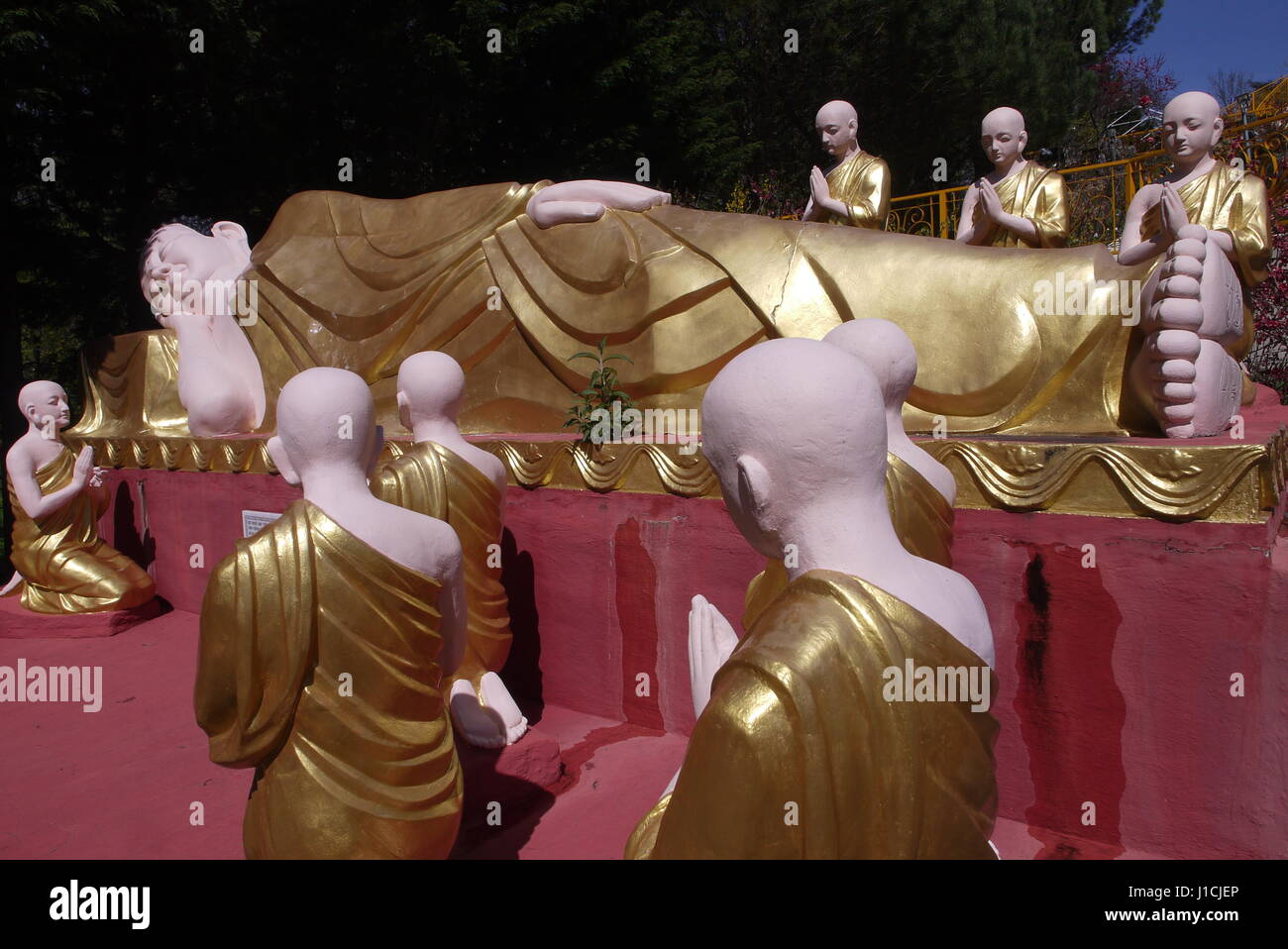 The Tien Minh Pagoda: an insolit buddhist sanctuary in the capitale of ...