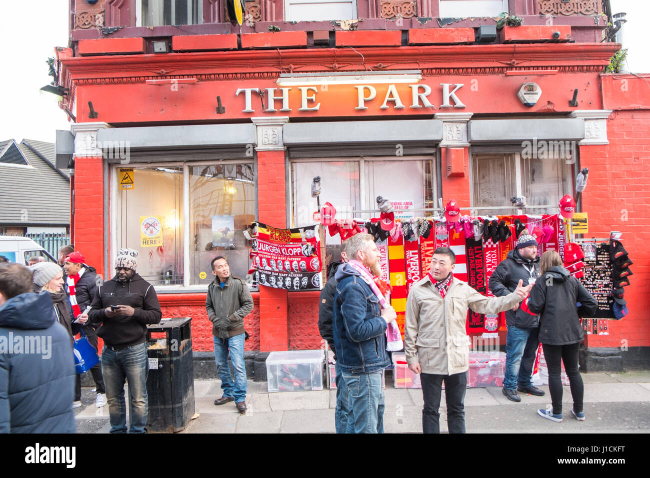 Lfc pub hi-res stock photography and images - Alamy