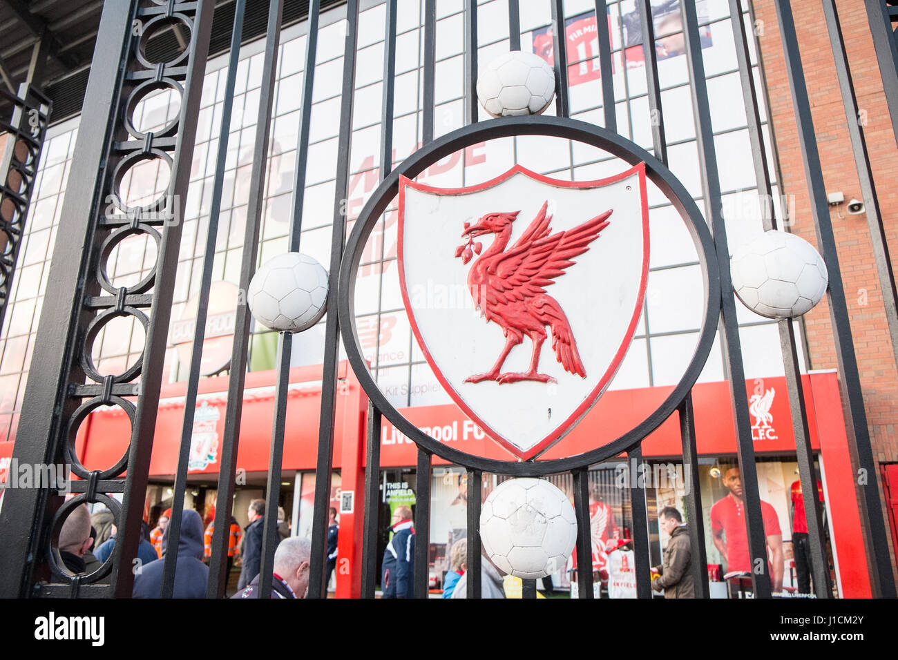 Badge crest gate hi-res stock photography and images - Alamy