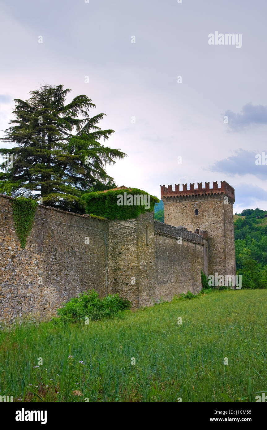 Castle of Riva. Ponte dell'Olio. Emilia-Romagna. Italy Stock Photo - Alamy