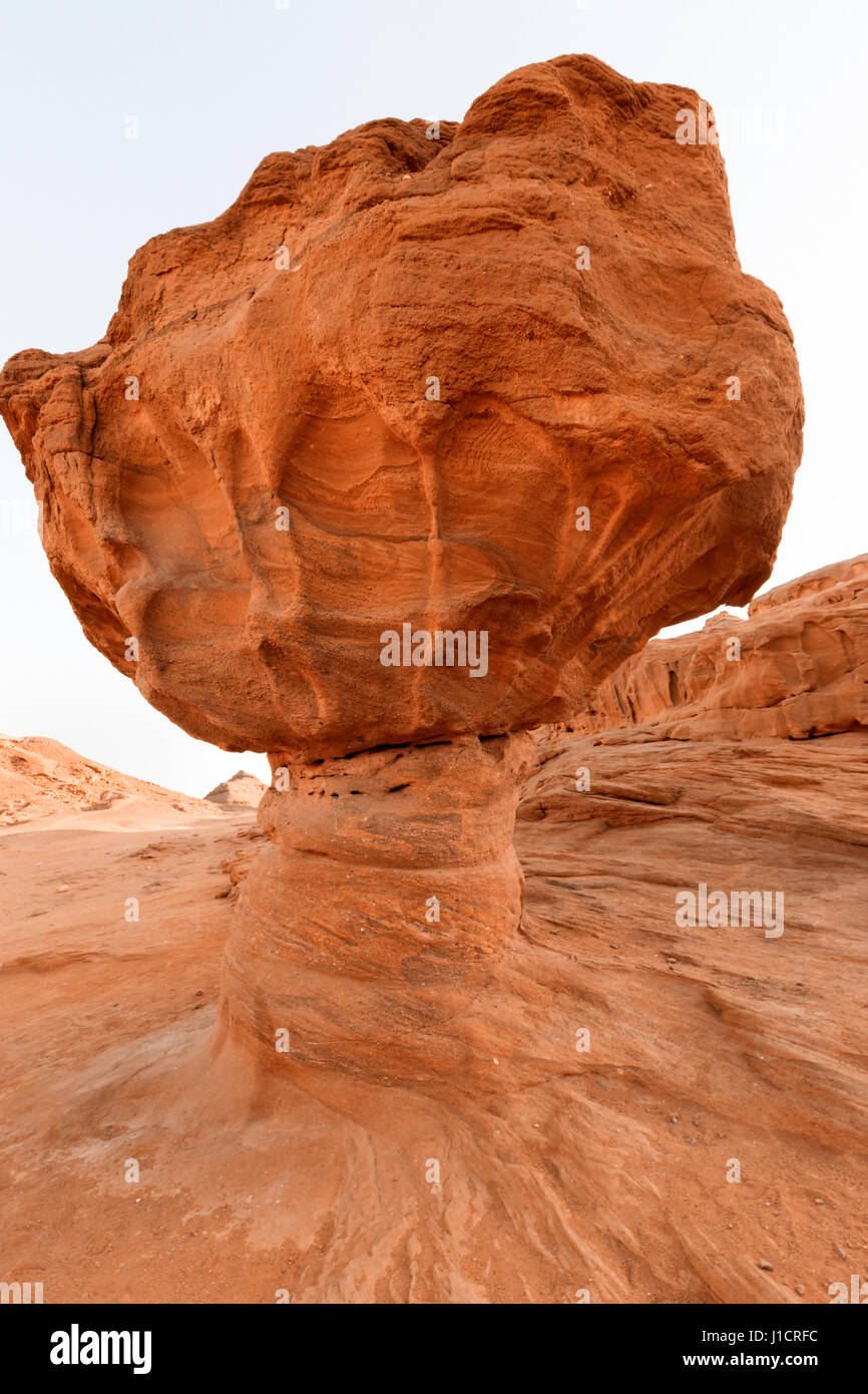 View of Timna Valley in Israeli Negev Desert Stock Photo - Alamy