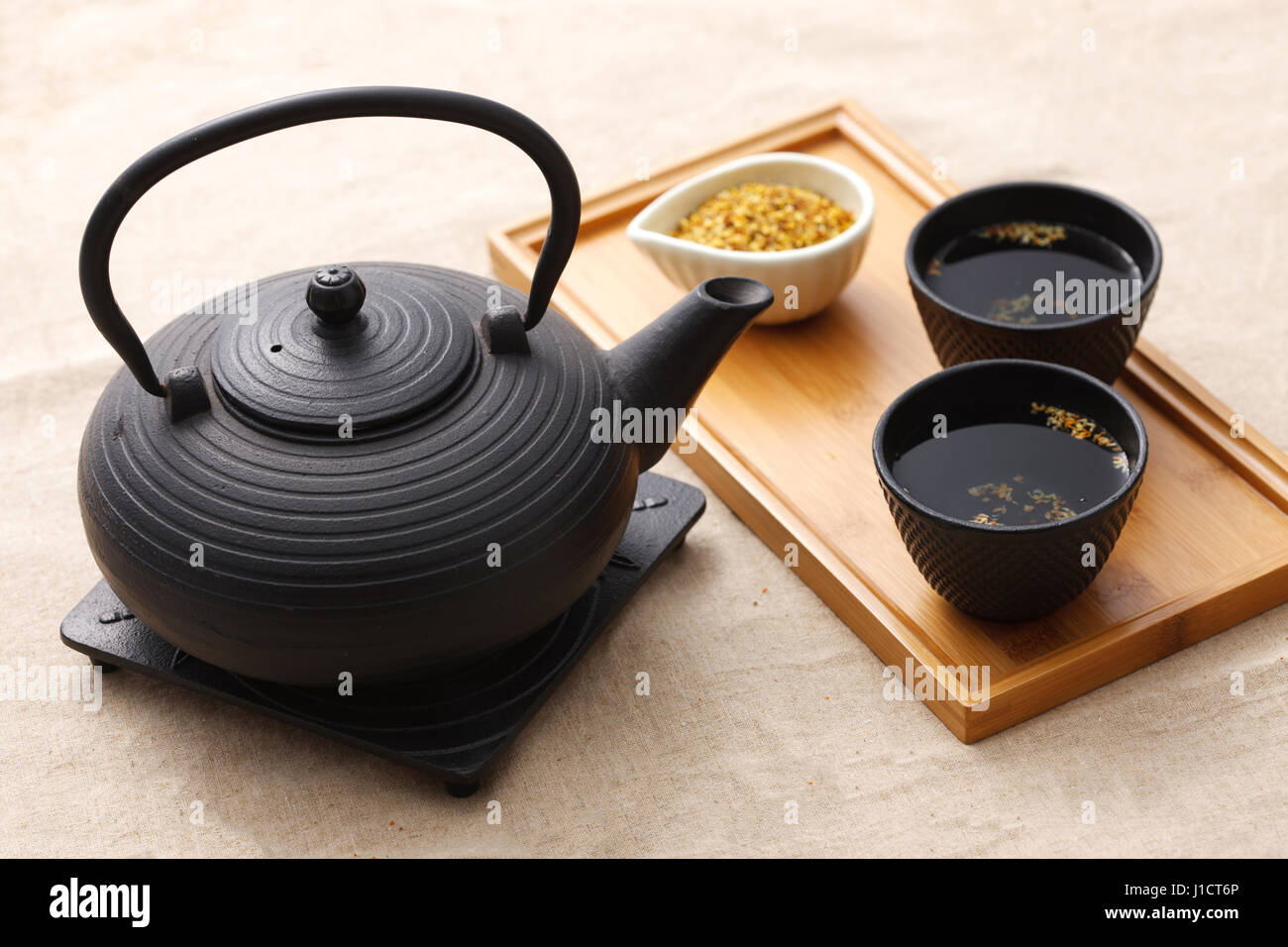 Osmanthus fragrans china hi-res stock photography and images - Alamy