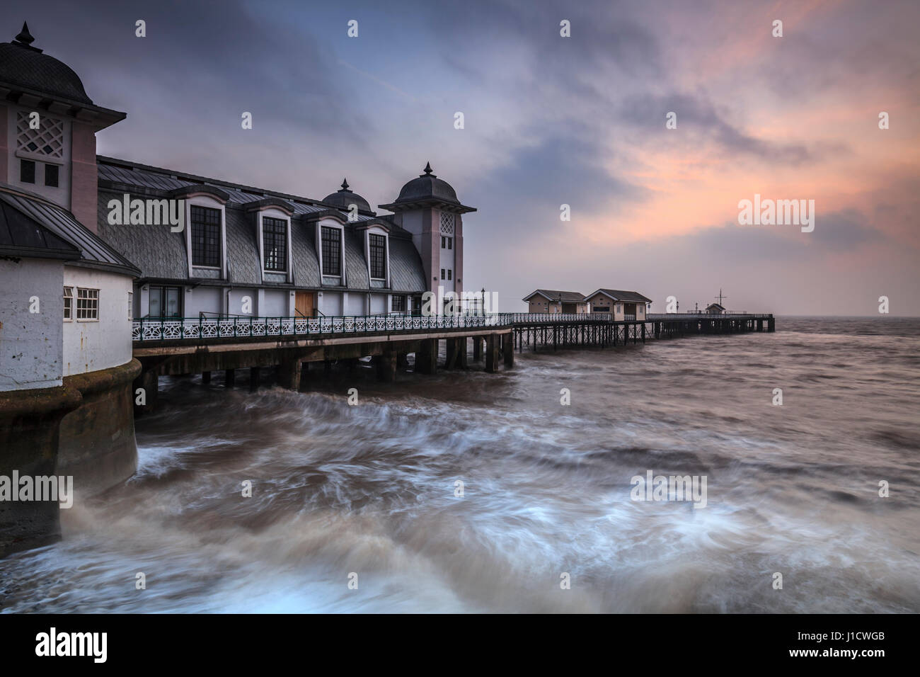 Penarth pier hi-res stock photography and images - Alamy
