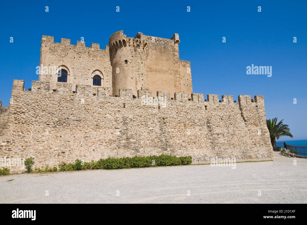 Castle of Roseto Capo Spulico. Calabria. Italy Stock Photo - Alamy