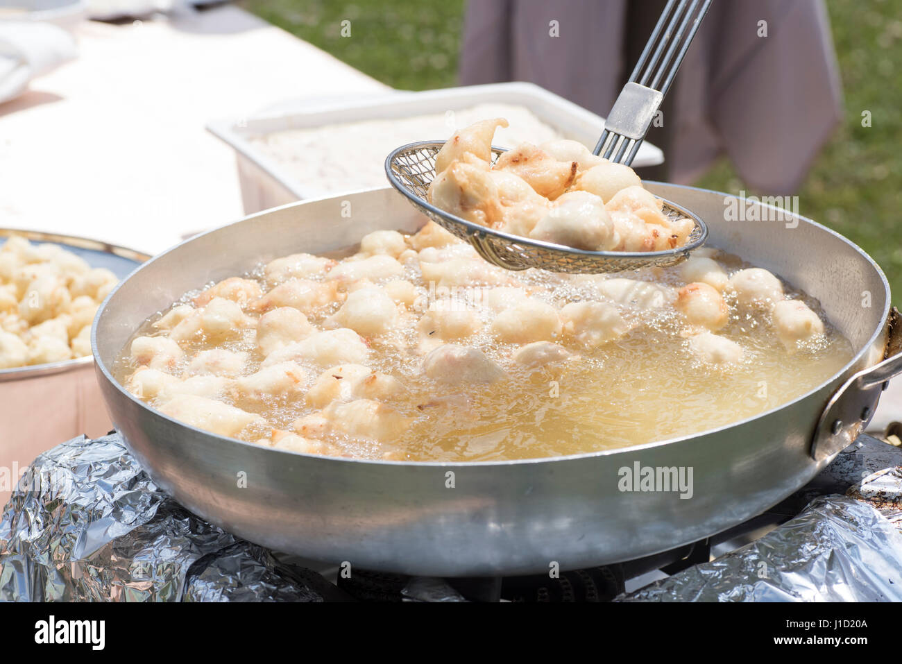 Boiling cooking oil frying hi-res stock photography and images - Alamy