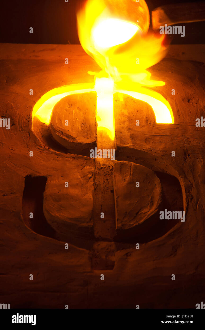 Melting metal sign hi-res stock photography and images - Alamy