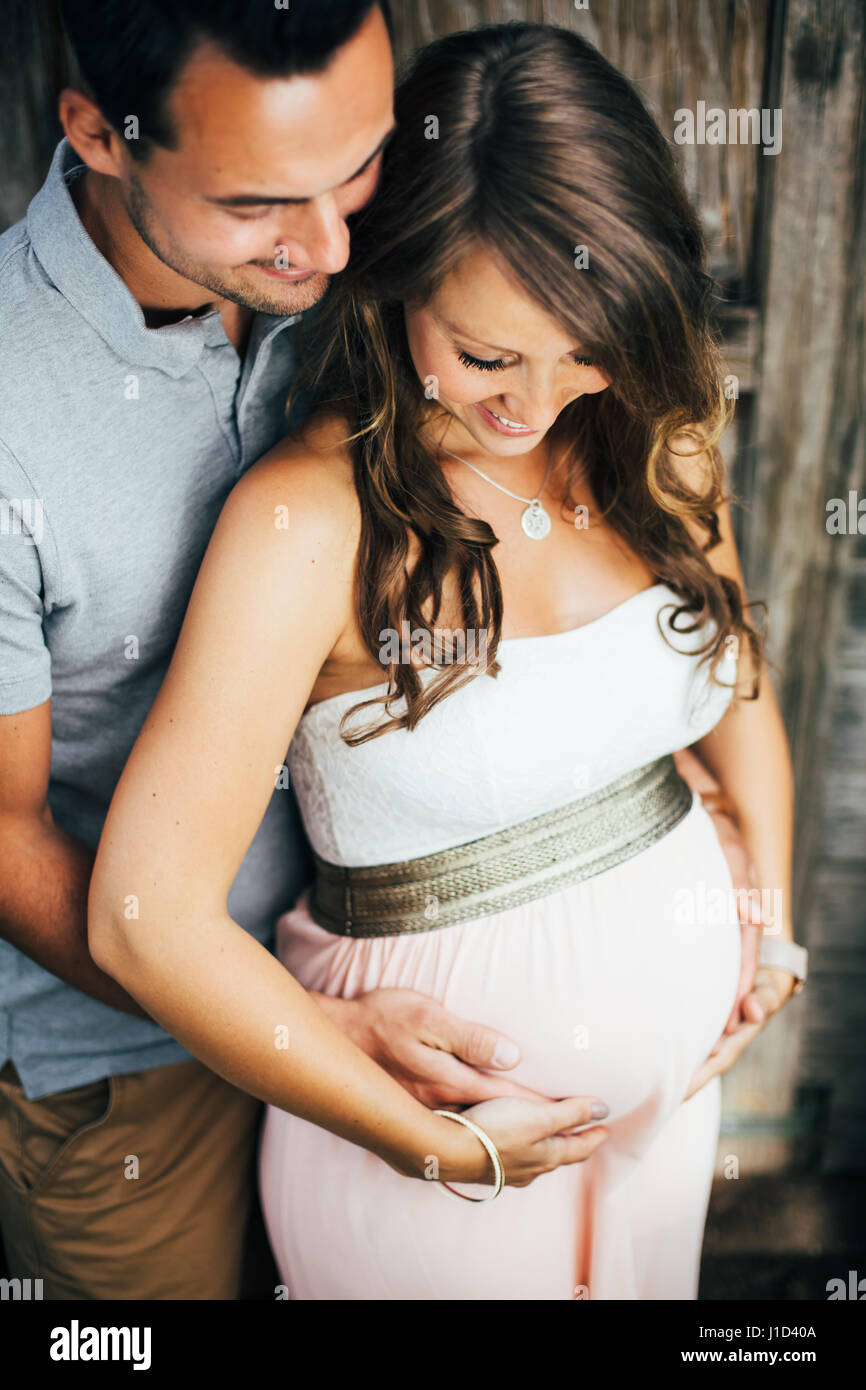 Soon-to-be-parents show their love Stock Photo - Alamy