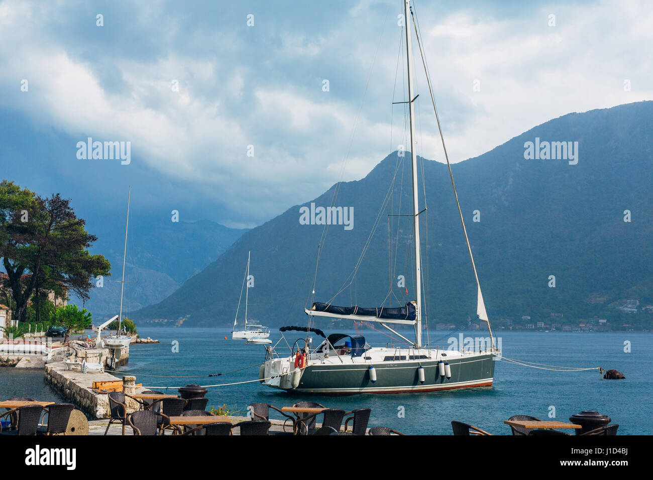 Yachts and boats in the Adriatic Sea Stock Photo - Alamy