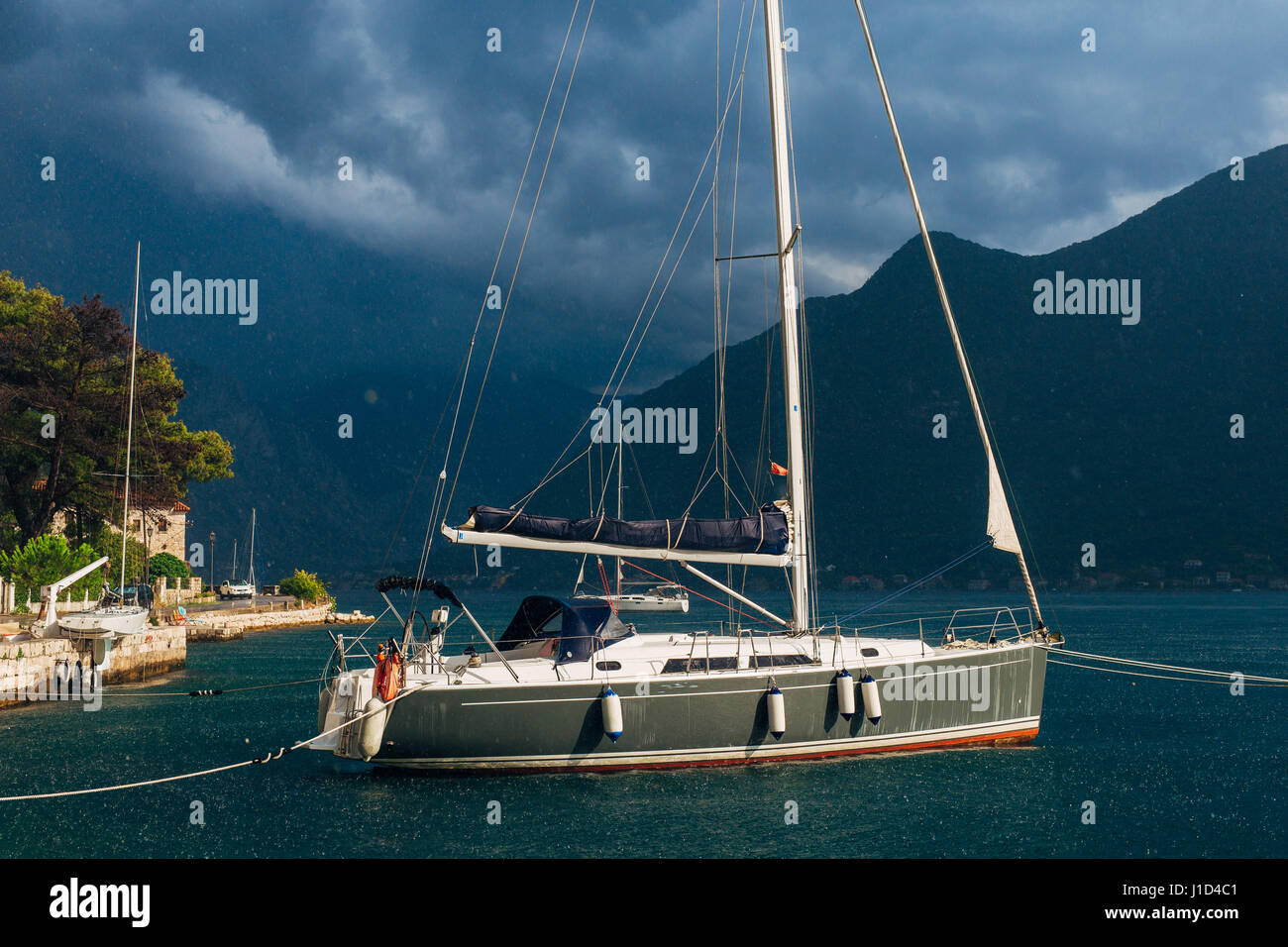 Yachts and boats in the Adriatic Sea Stock Photo - Alamy