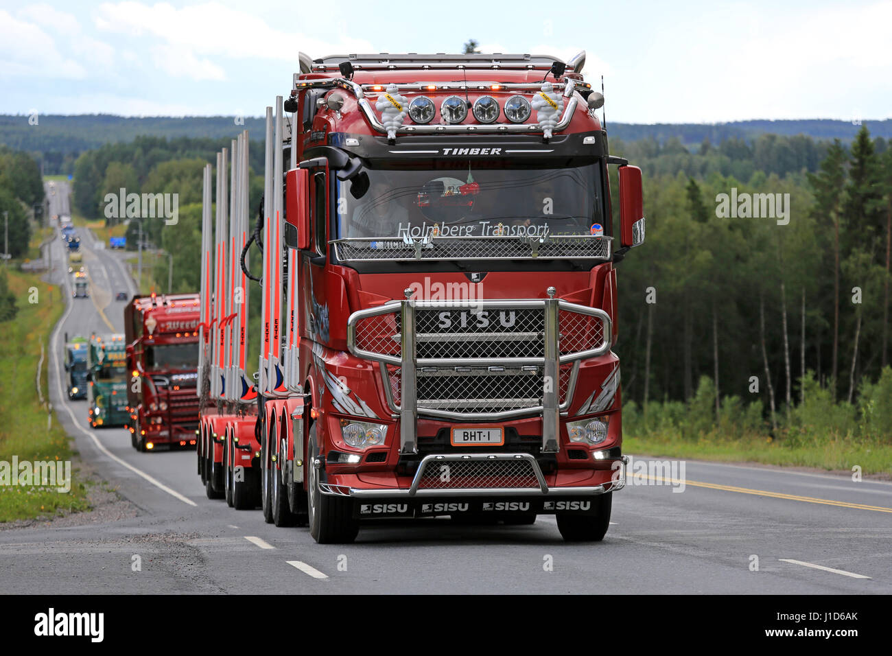 IKAALINEN, FINLAND - AUGUST 11, 2016: Sisu Polar Euro 6 logging truck ...