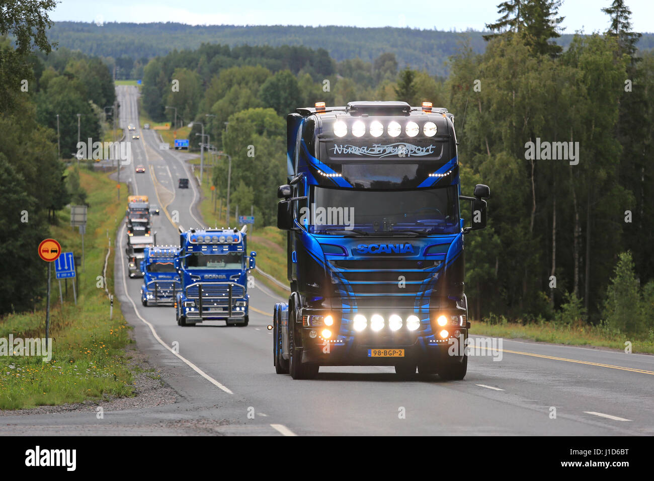 Scania tractor hi-res stock photography and images - Alamy