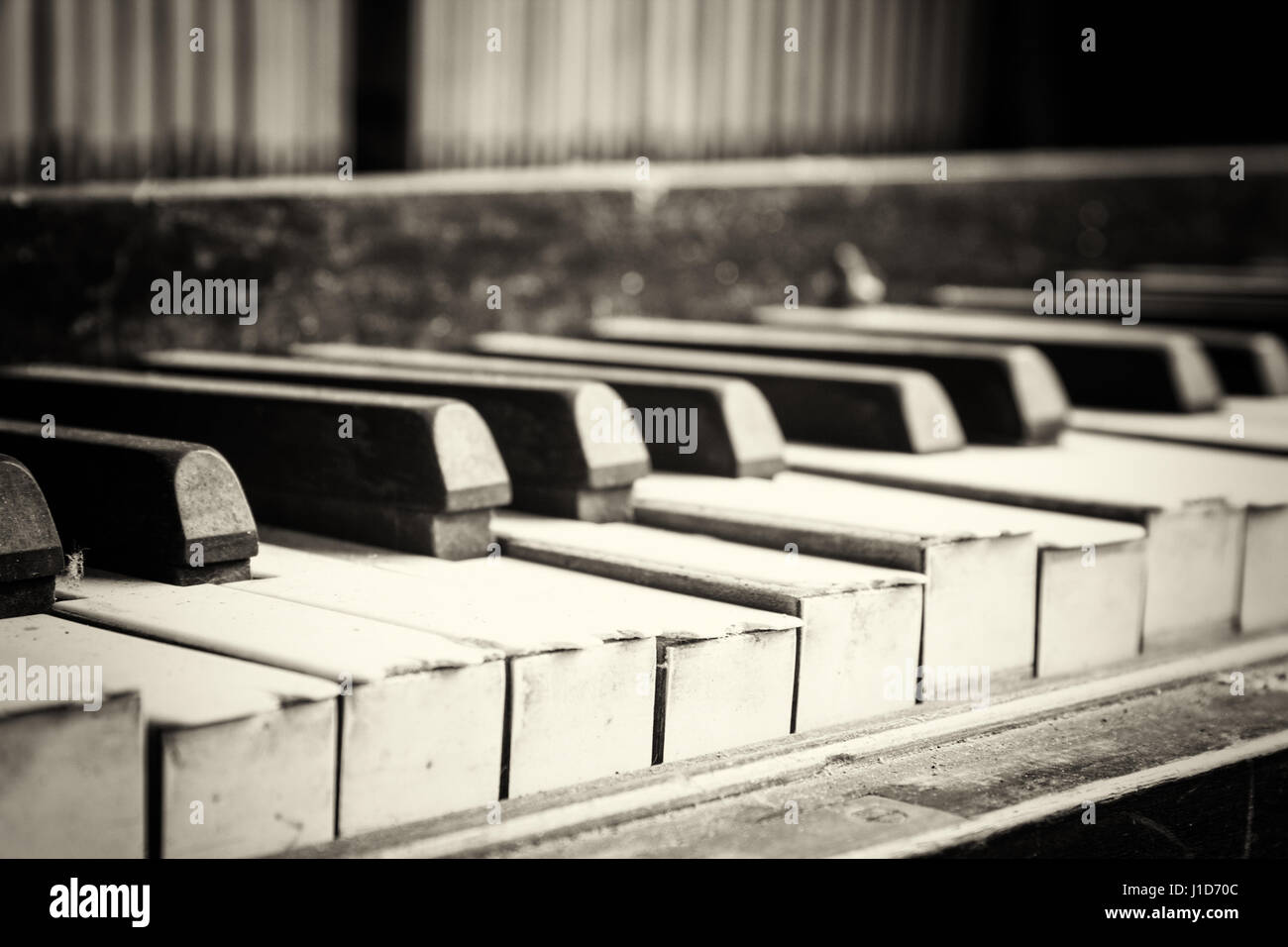 Keyboard missing key hi-res stock photography and images - Alamy