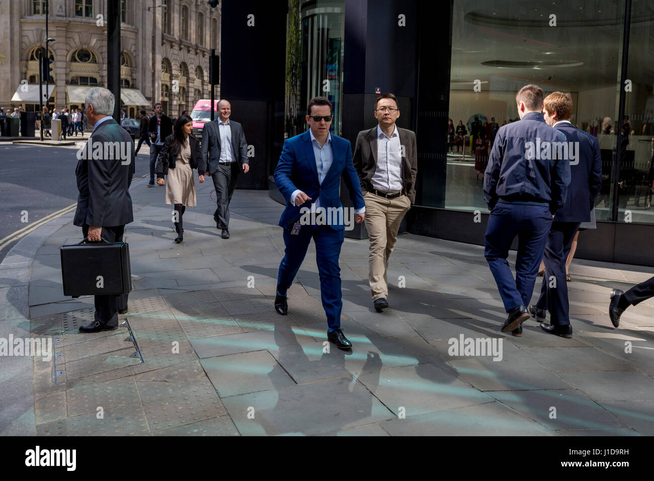 Threadneedle street london pedestrians hi-res stock photography and ...