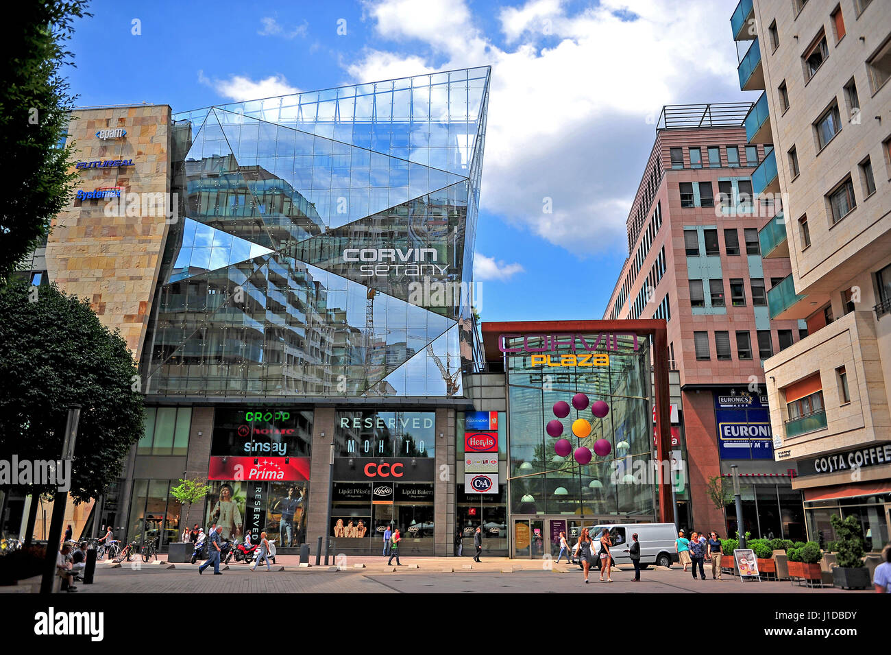 Corvin plaza hi-res stock photography and images - Alamy