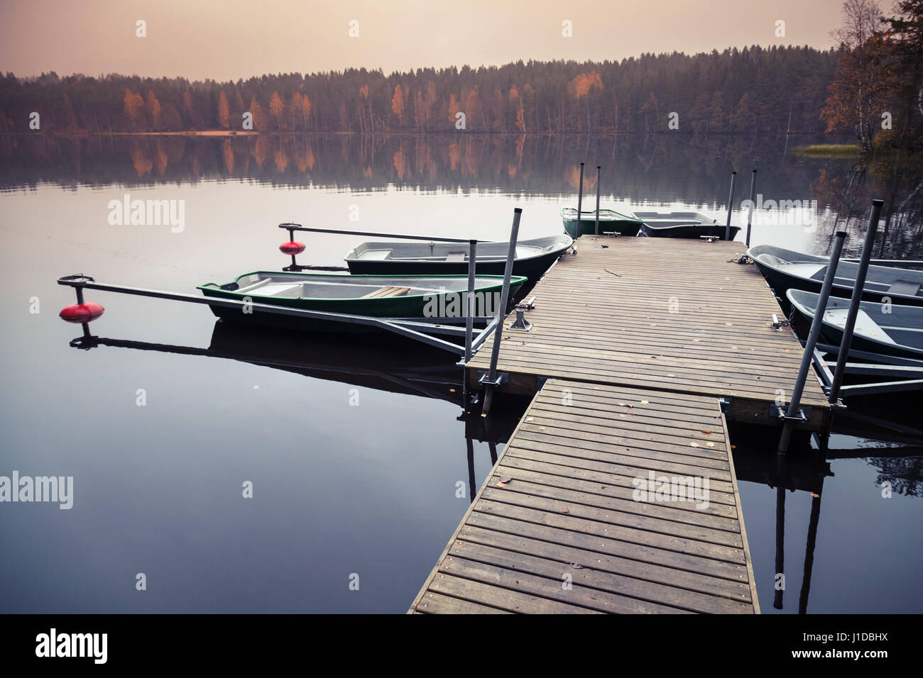 Row boats hi-res stock photography and images - Alamy
