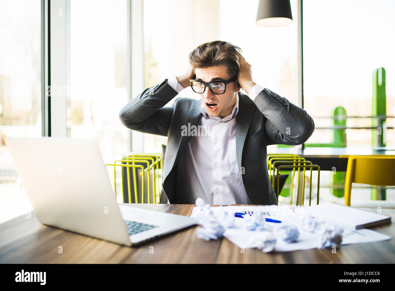 Workeremployee hi-res stock photography and images - Alamy