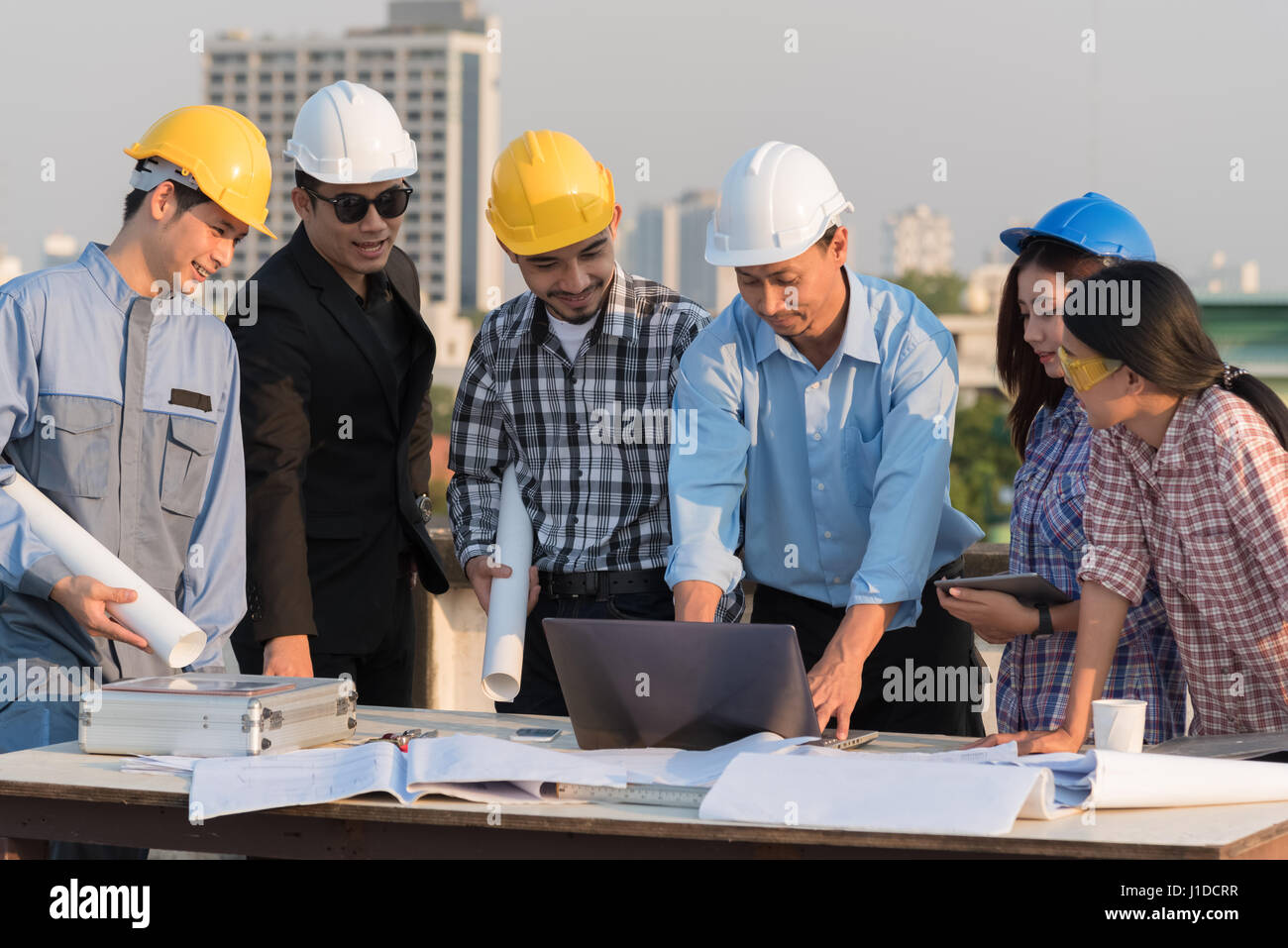 Group civil engineers working hi-res stock photography and images - Alamy