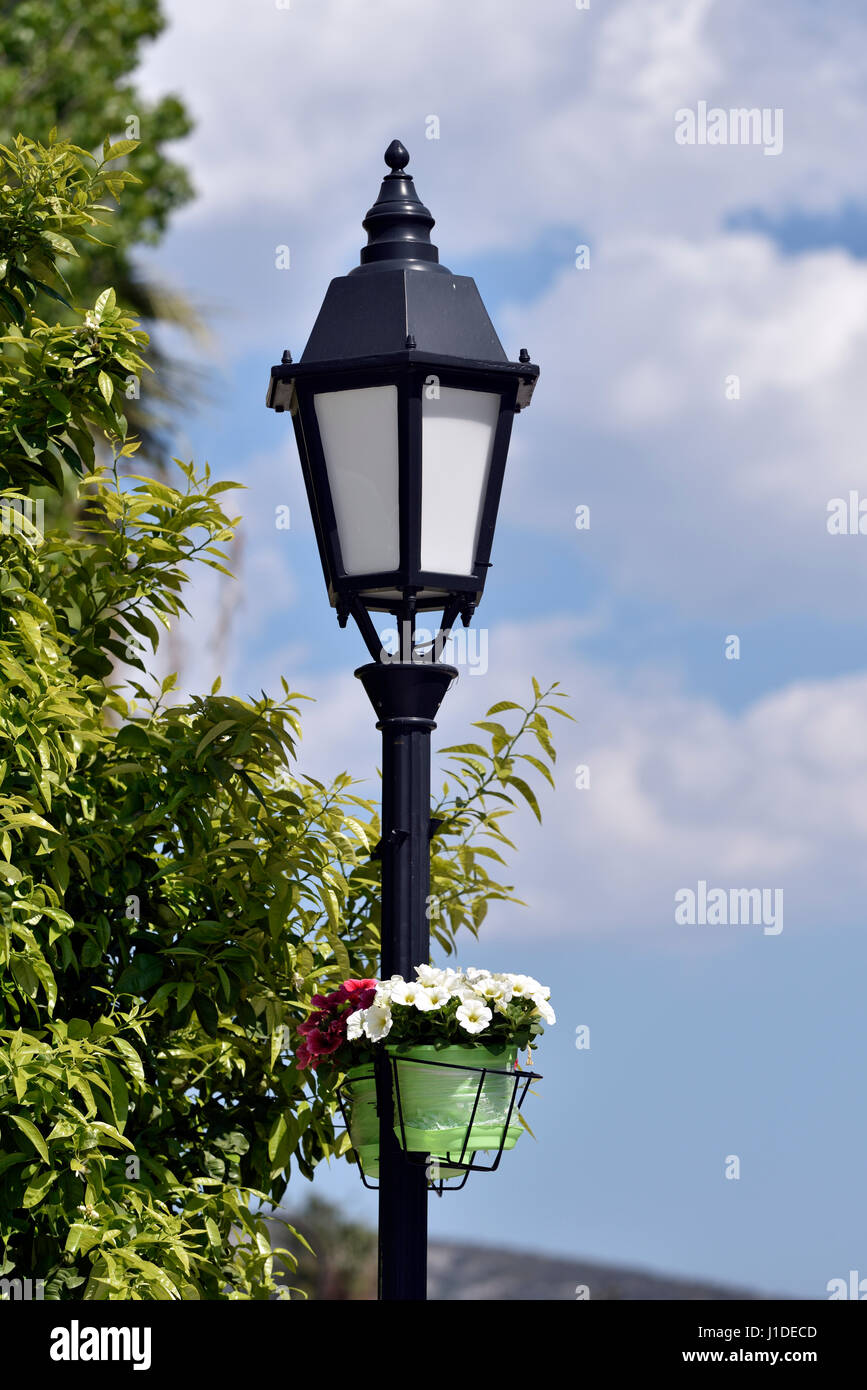 Lamp post street lampost streetlight hi-res stock photography and ...