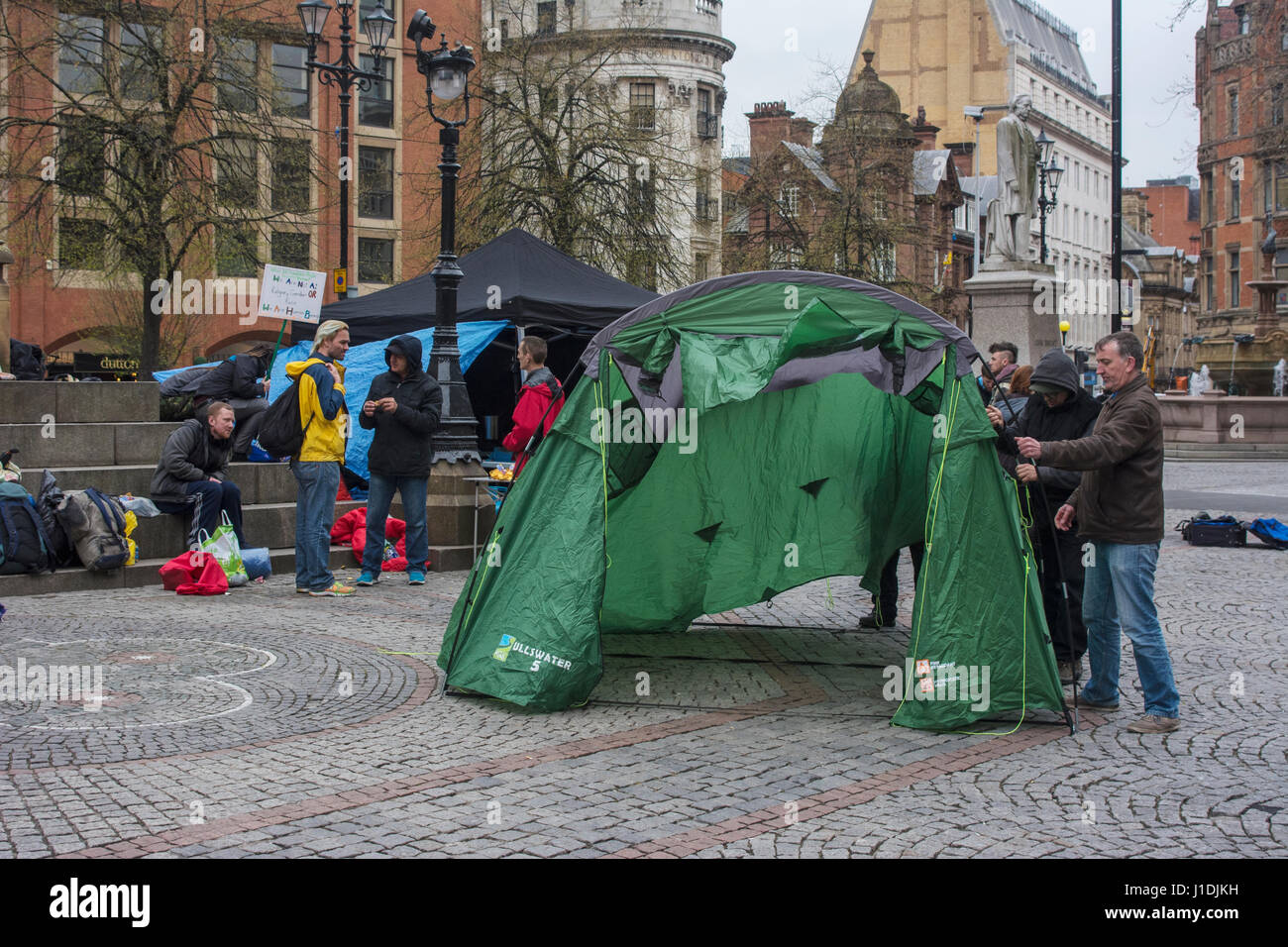 Supporters of the homeless & rough sleepers Stock Photo - Alamy