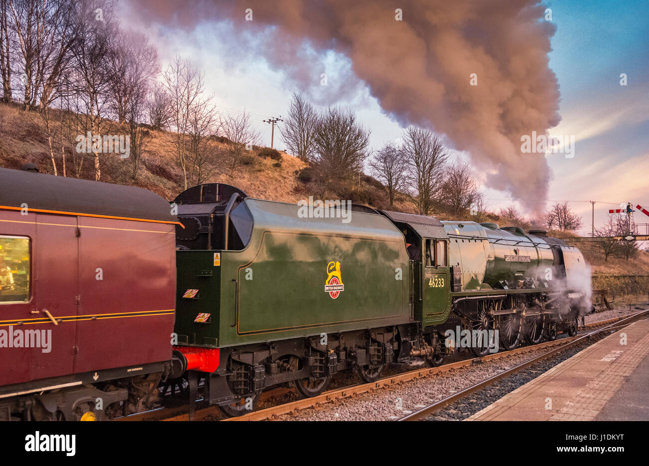 Princess Elizabeth Class locomotive The Duchess of Sutherland hauling ...