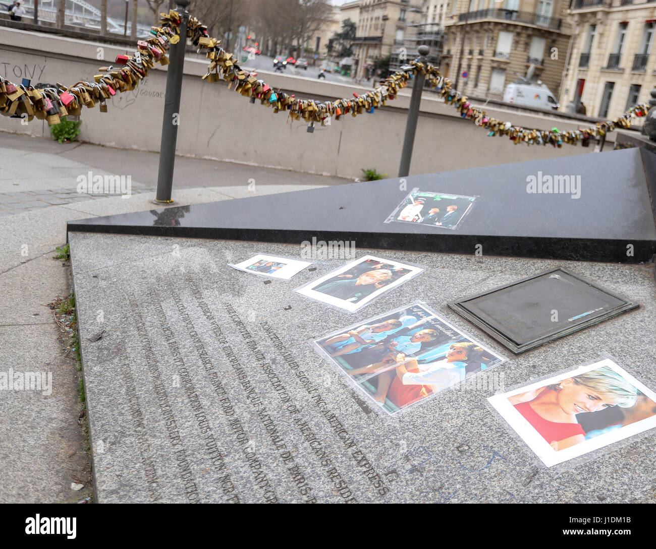 Princess diana crash tunnel hi-res stock photography and images - Alamy