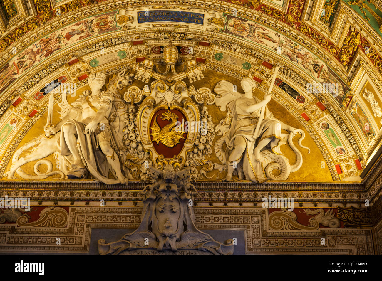 Hall statues vatican museum vatican hi-res stock photography and images ...