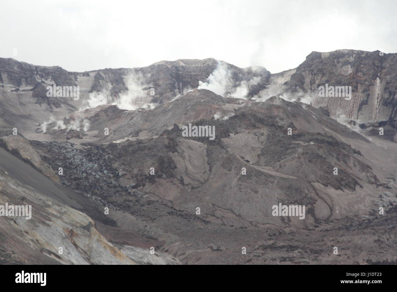Mount st helens volcano after eruption hi-res stock photography and ...