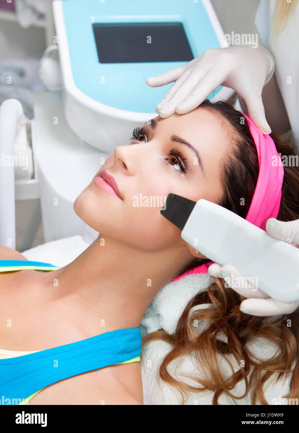 Ultrasonic laser face treatment hi-res stock photography and images - Alamy